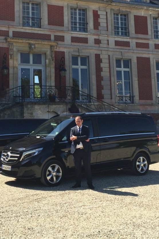 Réservez votre VTC Van ou Berline sur toute l'Ile de France